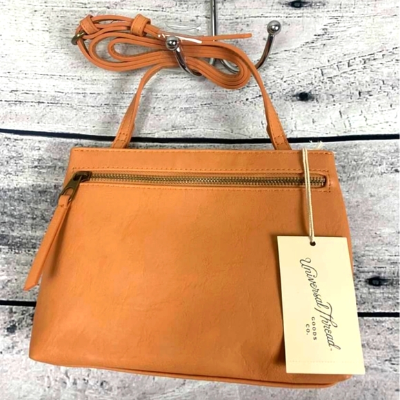 Universal Thread | Bags | Universal Thread Crossbody | Poshmark